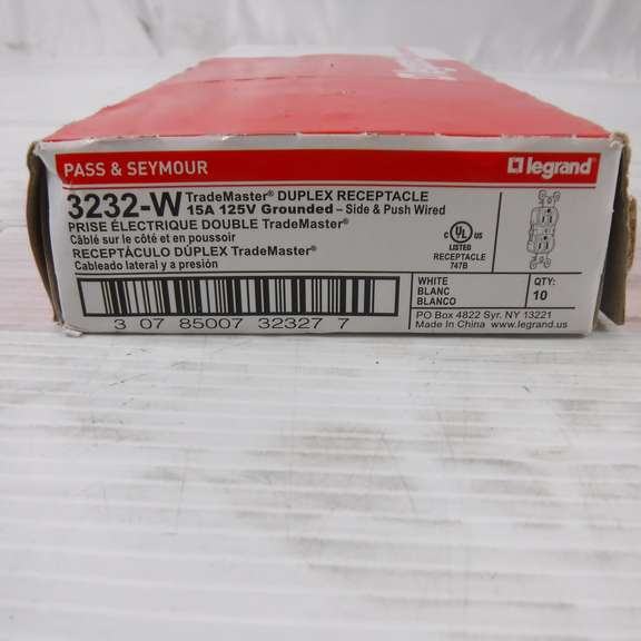 Pack Of 10 Pass & Seymour / Legrand 3232-W 15A 125V Grounded Receptacle ...
