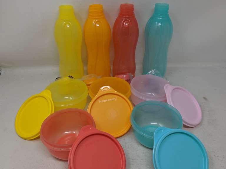 Assortment of 9 Plastic Tupperware Bowls & Water Bottles - Dutch Goat