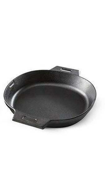Pampered Chef 12" Cast Iron Skillet - Dutch Goat