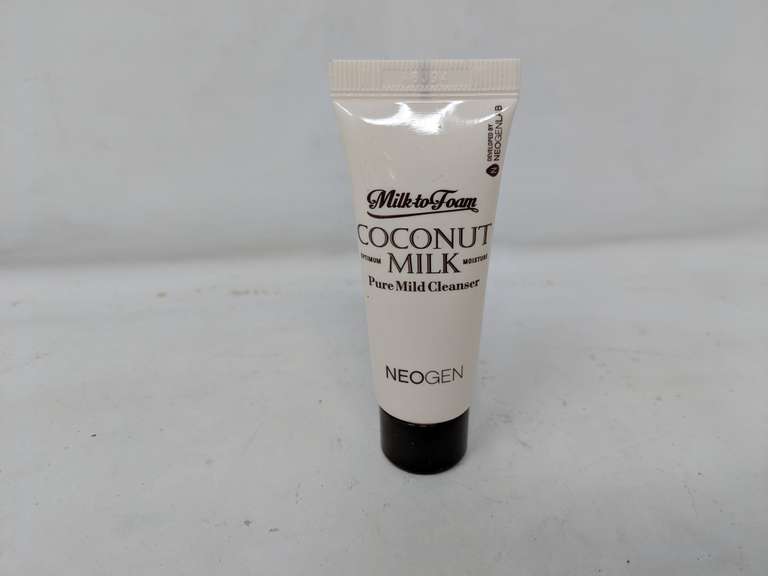 Lot of 19 Neogen Milk To Foam Coconut Milk Pure Mild Cleanser -25 ML ...
