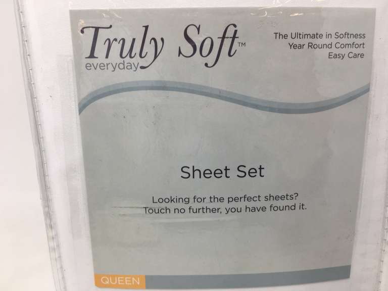 Truly Soft Queen Sheet Set - White - Dutch Goat