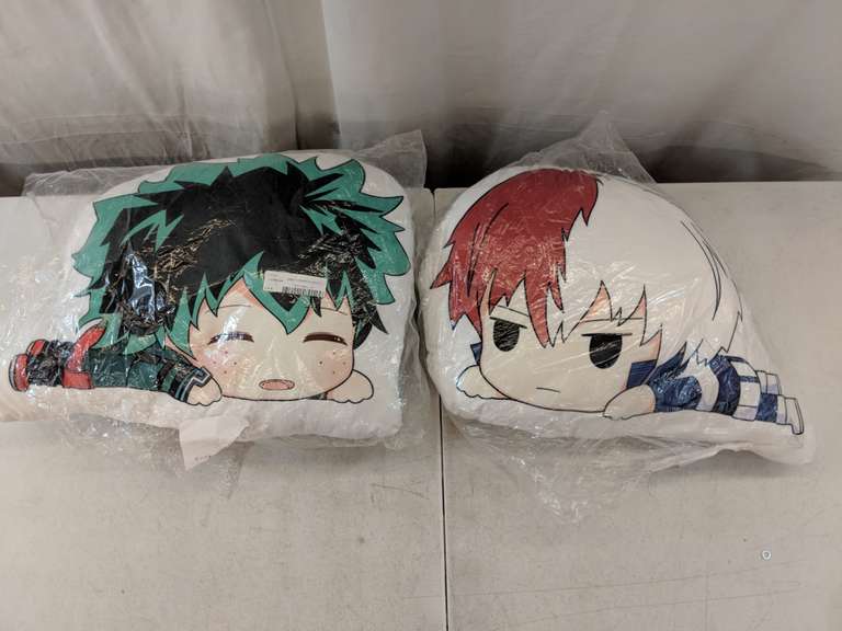 Assortment of 2 My Hero Academia Pillows - Deku & Todoroki - Dutch Goat
