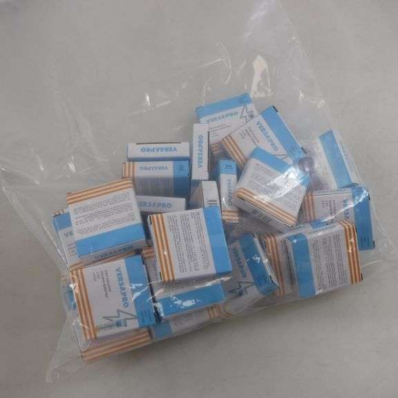 Lot Of 30 Packs: Versapro Triple A Batteries AlkAline Battery, 4 Per ...