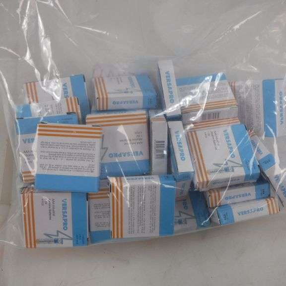 Lot Of 30 Packs: Versapro Triple A Batteries AlkAline Battery, 4 Per ...