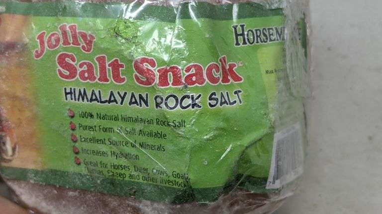 Horse Joly Salt Snack Himalayan Rock Salt - Dutch Goat