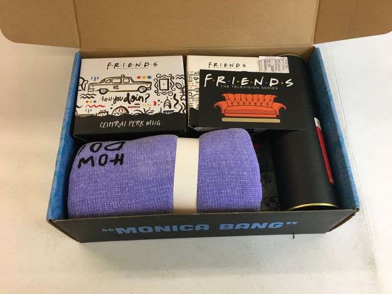 Friends The TV Series Merchandise Box - Dutch Goat