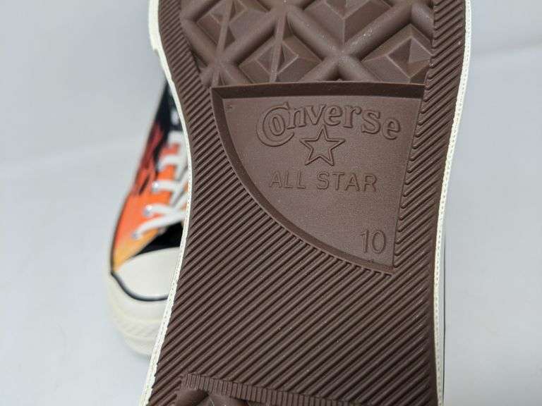 Converse All Star Chuck Taylor Size 10 - Fire Print - Dutch Goat