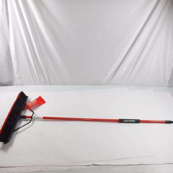 Craftsman 24'' Push Broom With Bulit-In Squeegee, Red/Black - Dutch Goat