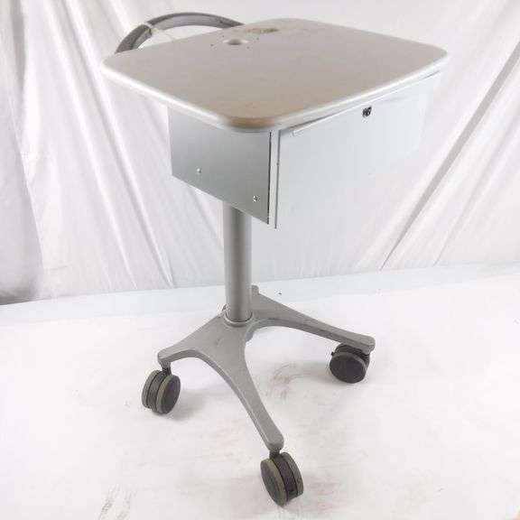 Covidien Kangaroo Mounting Cart. Missing 30" Tube And Has Some Scuffs ...