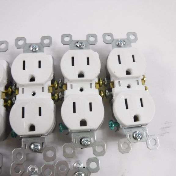 Assortment Of Receptacle Outlets, Lot Of 15 Legrand Pass & Seymour ...