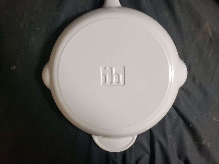 Limited Edition Belfer by Inspired Home - 10.25" Cast Iron Skillet ...