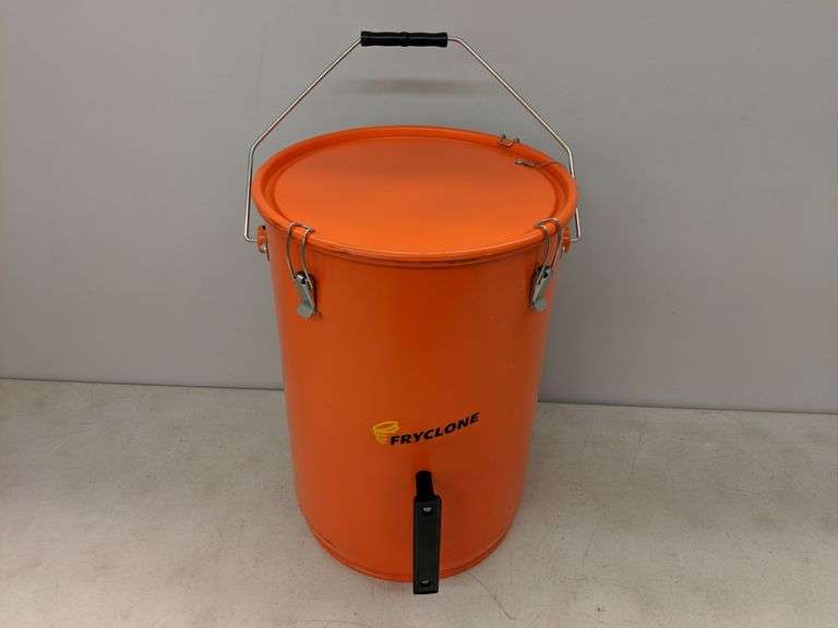 FRYCLONE 6 GALLON ORANGE UTILITY PAIL - Dutch Goat