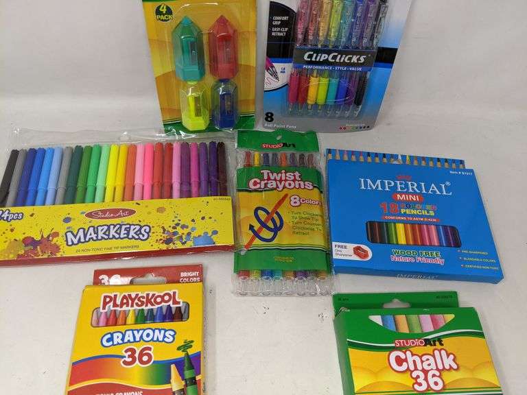 Assortment Of 7 Coloring Items - Dutch Goat