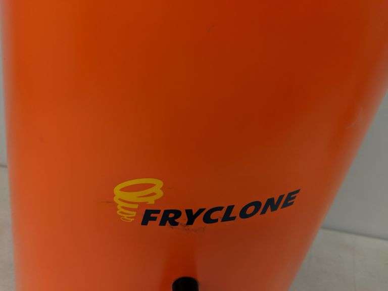 FRYCLONE 6 GALLON ORANGE UTILITY PAIL - Dutch Goat