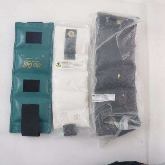 Assortment Of Ankle Weights: 1 5 Lb Hugger Wrist And Ankle Weight, 1 4 ...