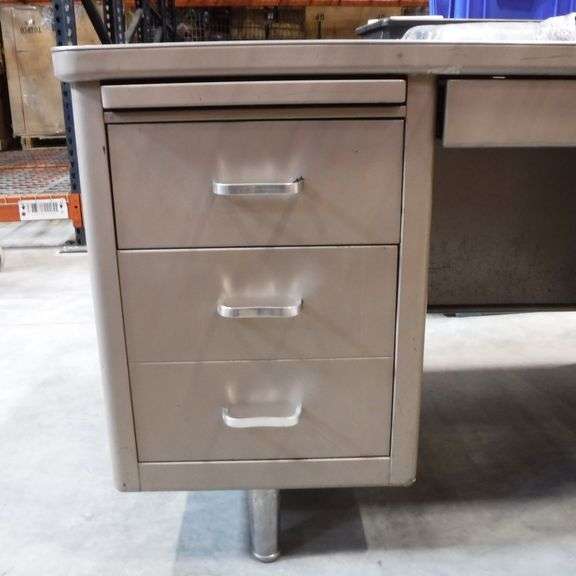 Used Heavy Duty Tan Metal Desk 6 Drawer with 2 Pull Out Trays 5ft x 30 ...