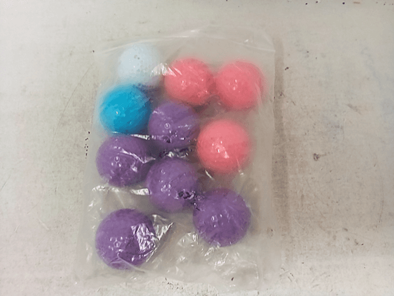 Assortment of 10 Golf Balls - Assorted Colors - Dutch Goat