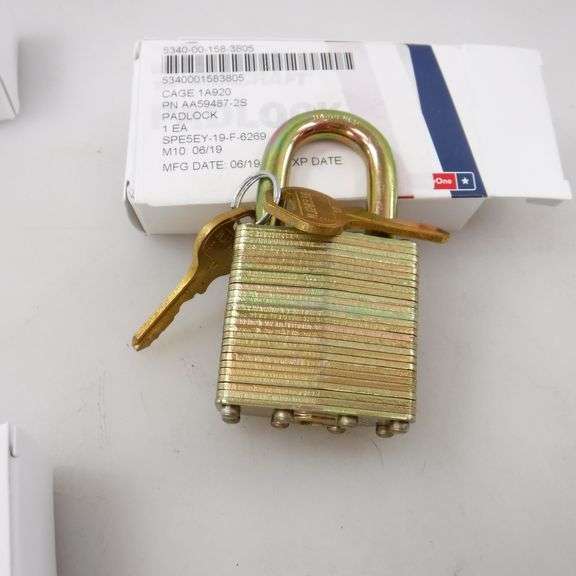 Lot Of 3: Master Lock Skilcraft Padlock, 1 3/4" Wide Laminated Steel ...