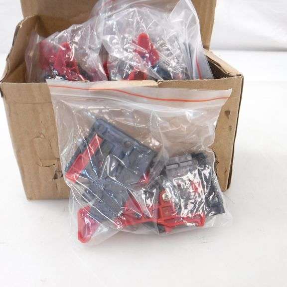 Lot of 12 Silent Soft Close Undermount Drawer Clips - Dutch Goat