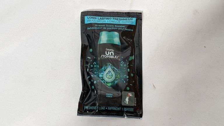 Downy Unstoppable Fresh Scent Beads Sample Packs - 300/Case - Dutch Goat