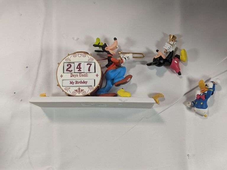 Disney Showcase: Mickey Mouse And Friends Countdown Calendar - Dutch Goat