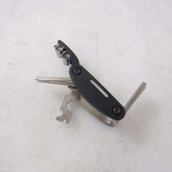 Set of Allen Keys Sizes 2-10 with Bolt Turner and Sockets - Dutch Goat