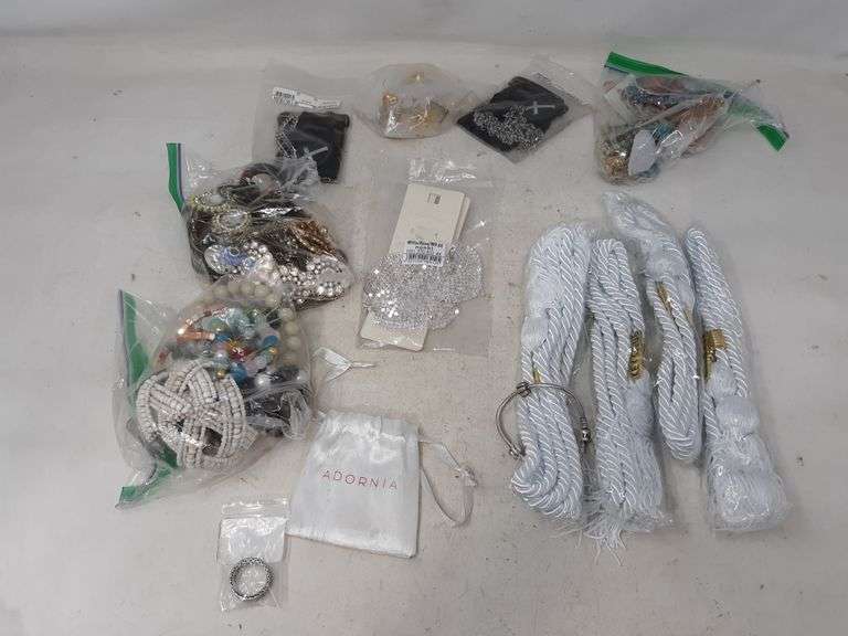 Assortment of 13 Jewelry and Accessory Packs - Dutch Goat