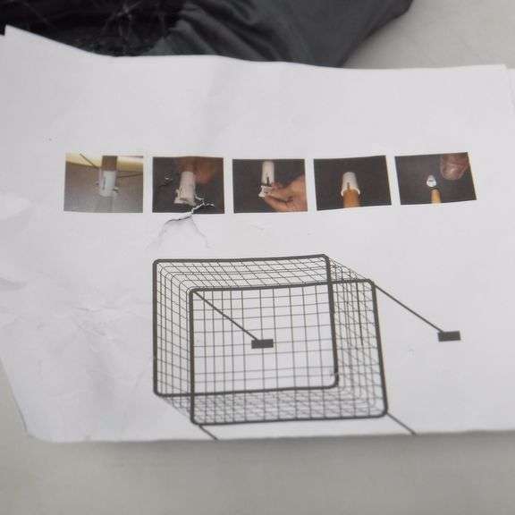 4'x4' Balloon Corral Includes Hooks And Line (Balloons Not Included ...