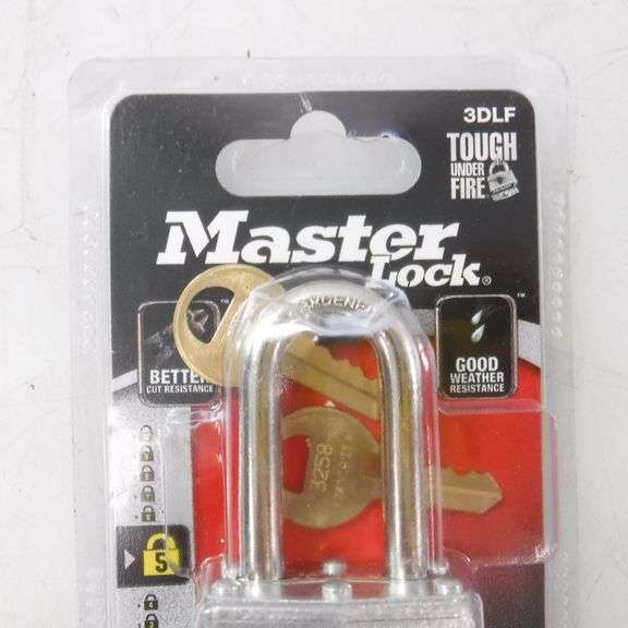 Master Lock Shackle 1-9/16" Key Padlock with Two Keys - Dutch Goat