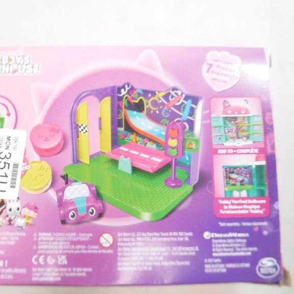 DreamWorks Gabby's Dollhouse Carlita Purrific Play Room - Dutch Goat