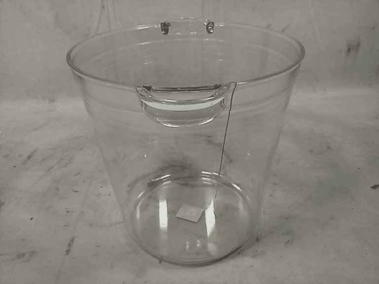 Cupcakes & Cartwheels Round Food Storage Container Clear - Dutch Goat