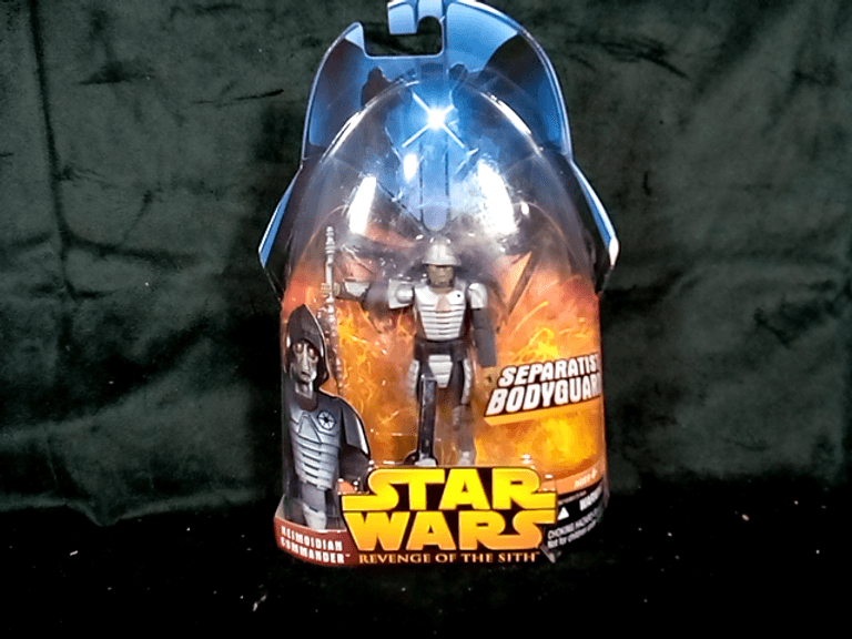 Star Wars Revenge of the Sith Neimoidian Commander Separatist Bodyguard ...
