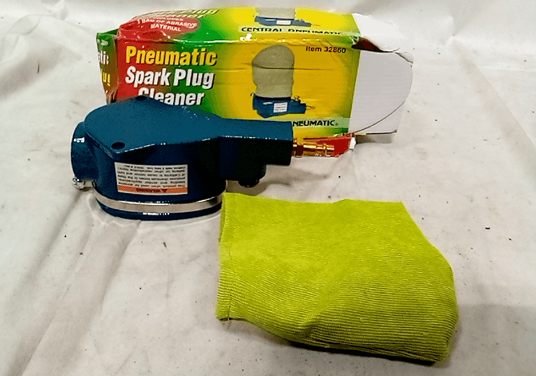 Pneumatic Spark Plug Cleaner - Central Pneumatic - Dutch Goat
