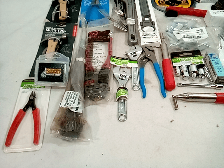 Assortment of 35 - Mix Of Industrial Supplies & Tools Including Pliers ...