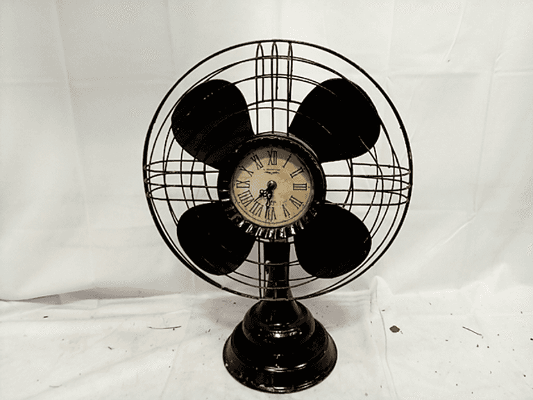 Vintage Fan Clock - Dutch Goat