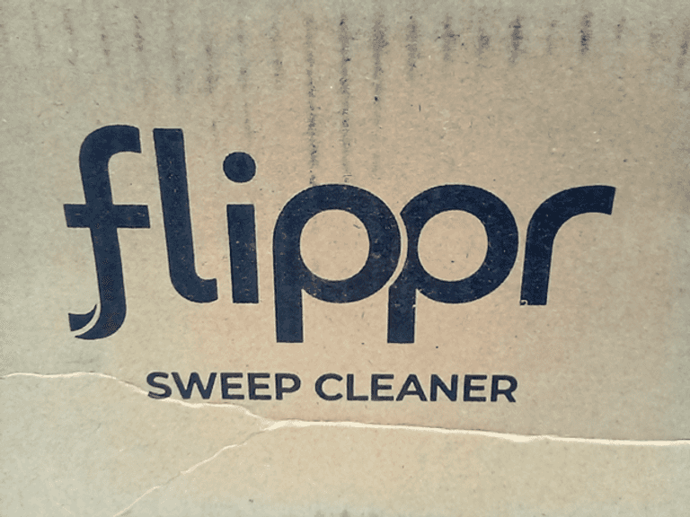 Flippr Sweep Cleaner - Dutch Goat
