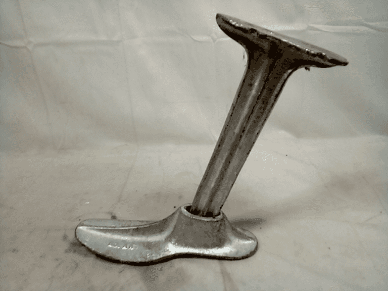 Antique Cobbler's Stand Cast Iron Shoe Anvil and Form - Dutch Goat