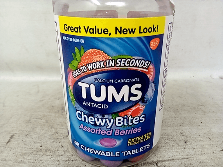 Tums Chewy Bites Antacid Tablets, Assorted Berries, 108 Count, Multi ...