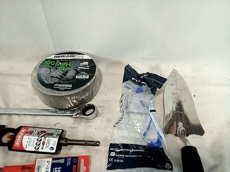 Assortment of 15 - Assortment Of Different Tools Including Socket Set ...