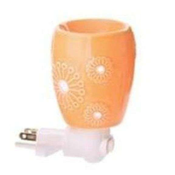 Scentsy Dandy Tangerine Plug-In Scentsy Warmer - Dutch Goat