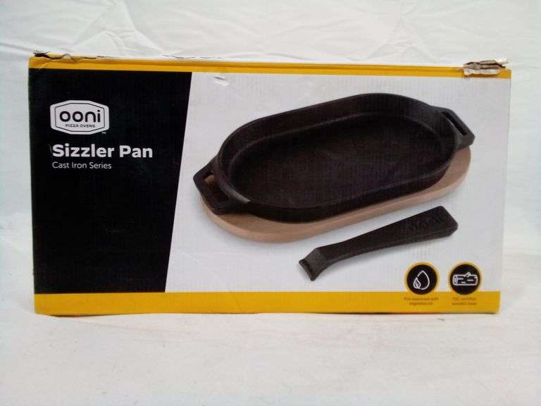Ooni Cast Iron Series Sizzler Pan with Wooden Board - Dutch Goat