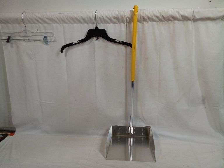 Standard Poop Scoop With Aluminum Handle - Dutch Goat