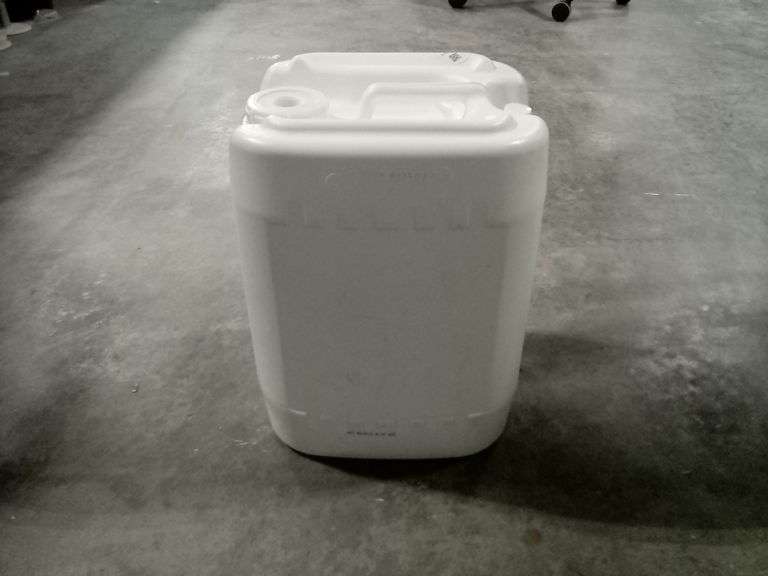 Fleetguard ES Compleat Ethylene Glycol 50/50 Prediluted Extended Life ...