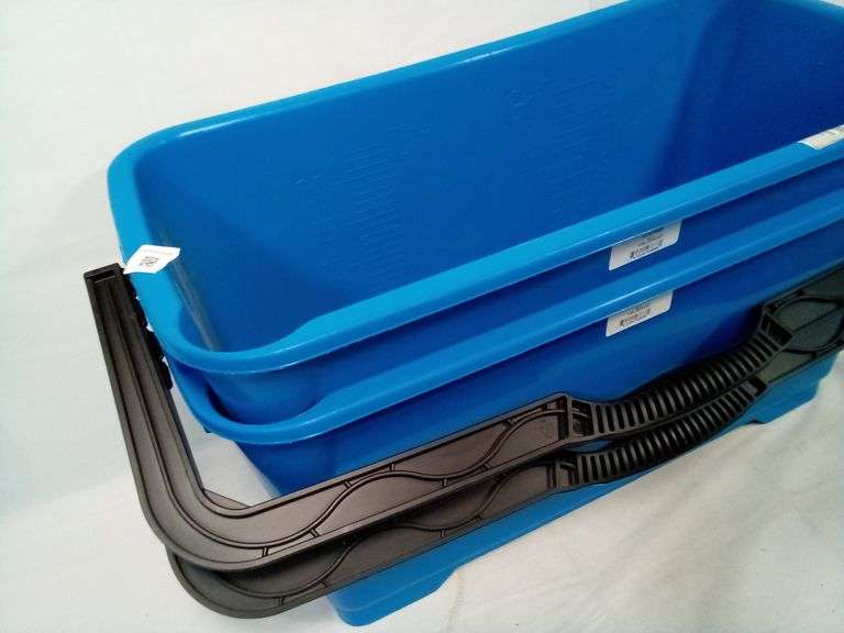 Lot of 2 - Renown REN03888 6-Gallon Bucket Window Washing - Dutch Goat