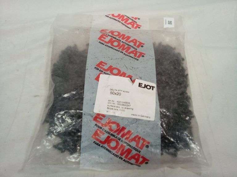 Ejot Delta Pt Screw 50"x20" - Dutch Goat