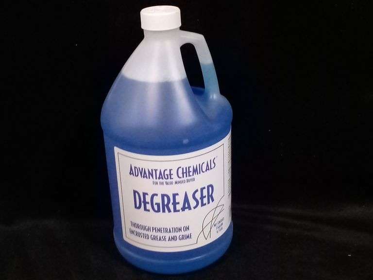Advantage Chemicals, Concentrated Degreaser, 1 Gallon - Dutch Goat